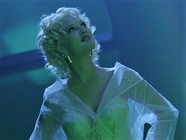 Who are Sugar and Spice in Batman Forever? | I'll Get Drive-Thru